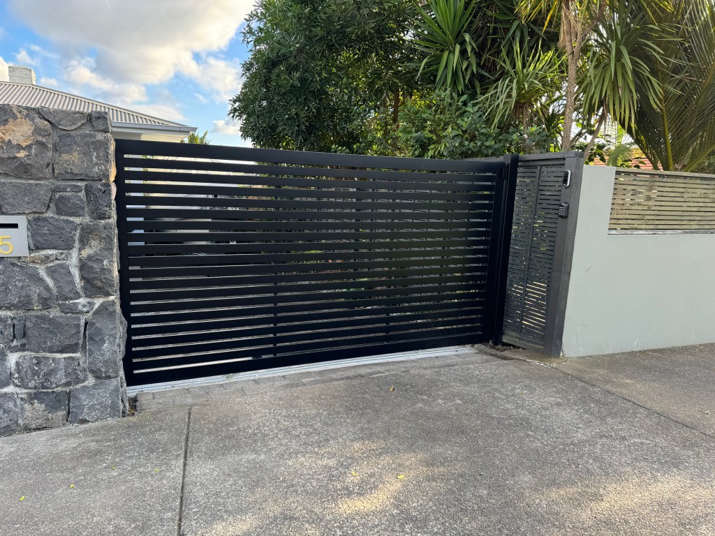 Slat Gates - GatePro Northland